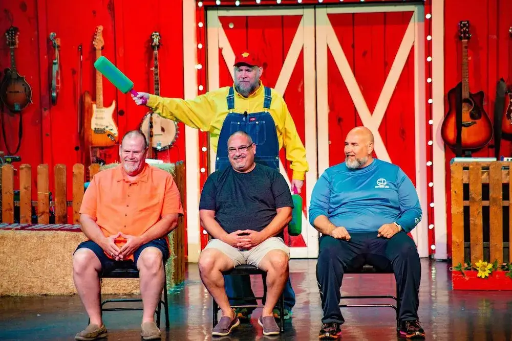3 Reasons to Visit The Comedy Barn® in Pigeon Forge This Spring